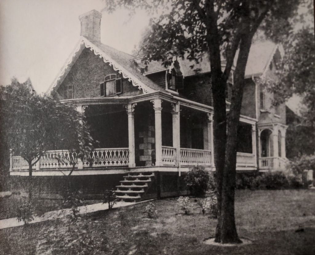 Woodside Cottage / Maison Edward Société d'histoire d'Outremont